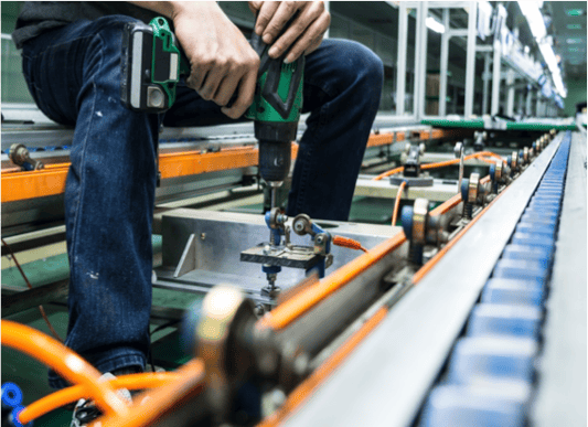 5 Reasons Outdated Manufacturing Equipment Equals Higher Maintenance Costs